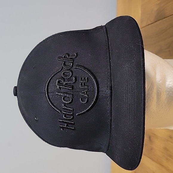 Hard Rock Cafe | Accessories | Hard Rock Cafe Barcelona Flat Bill Snap ...